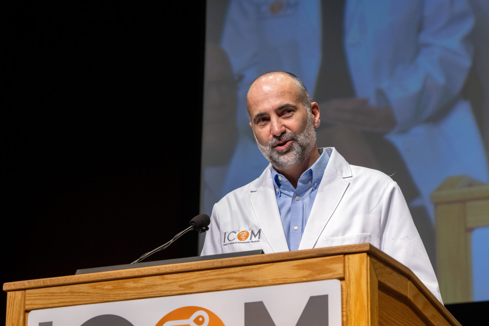 ICOM Welcomes Class of 2027 at White Coat Ceremony | ICOM