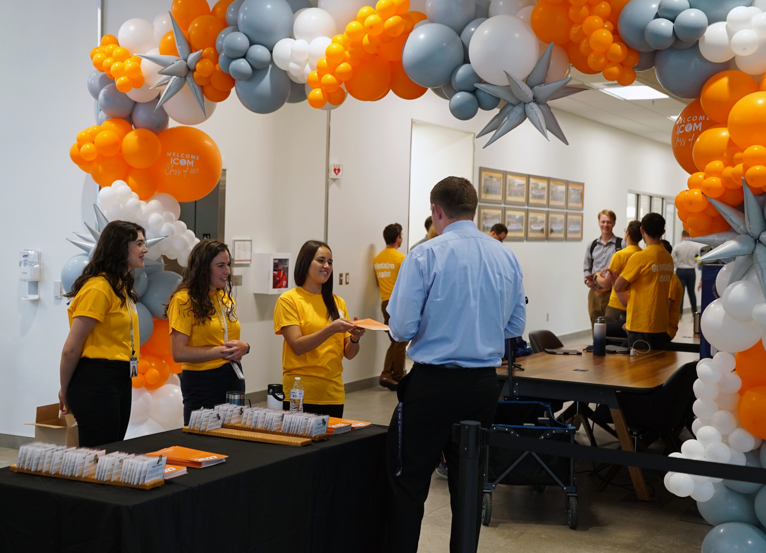 ICOM Welcomes Sixth Class of Student Doctors | ICOM